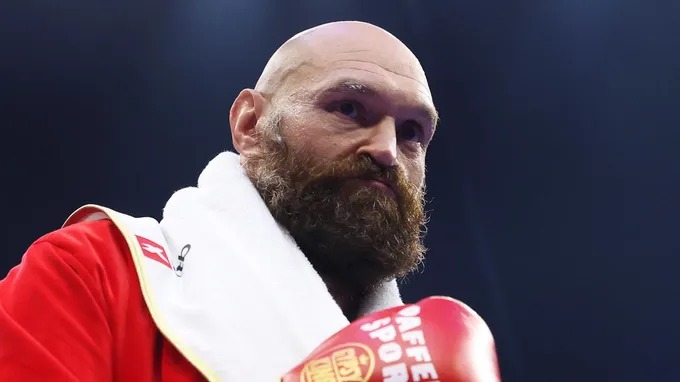 Fury Receives Offer to Fight Moore