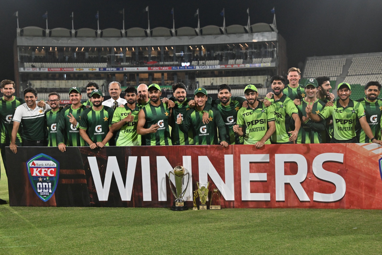 EXCLUSIVE: Former Pakistan Greats Sound Alarm Bells After ODI Defeat to ...
