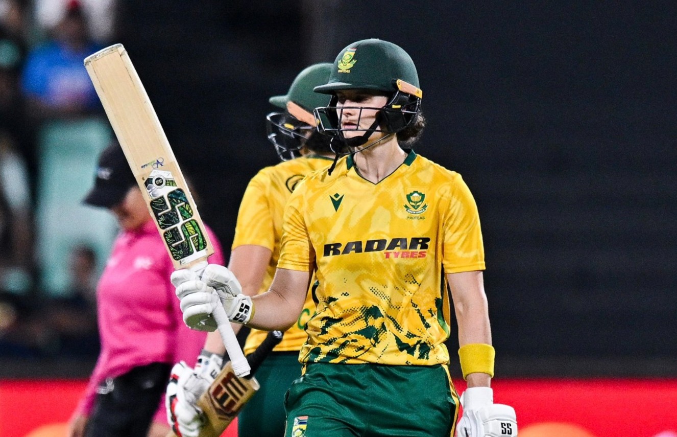 Olympian Hanna Muller and Elevate Chart a Bold Course for SA Water Polo ...
