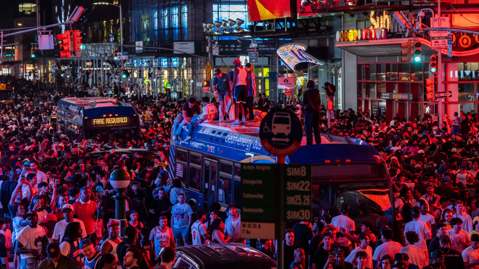 New York Post: Knicks Fans Riot in City After NBA Championship