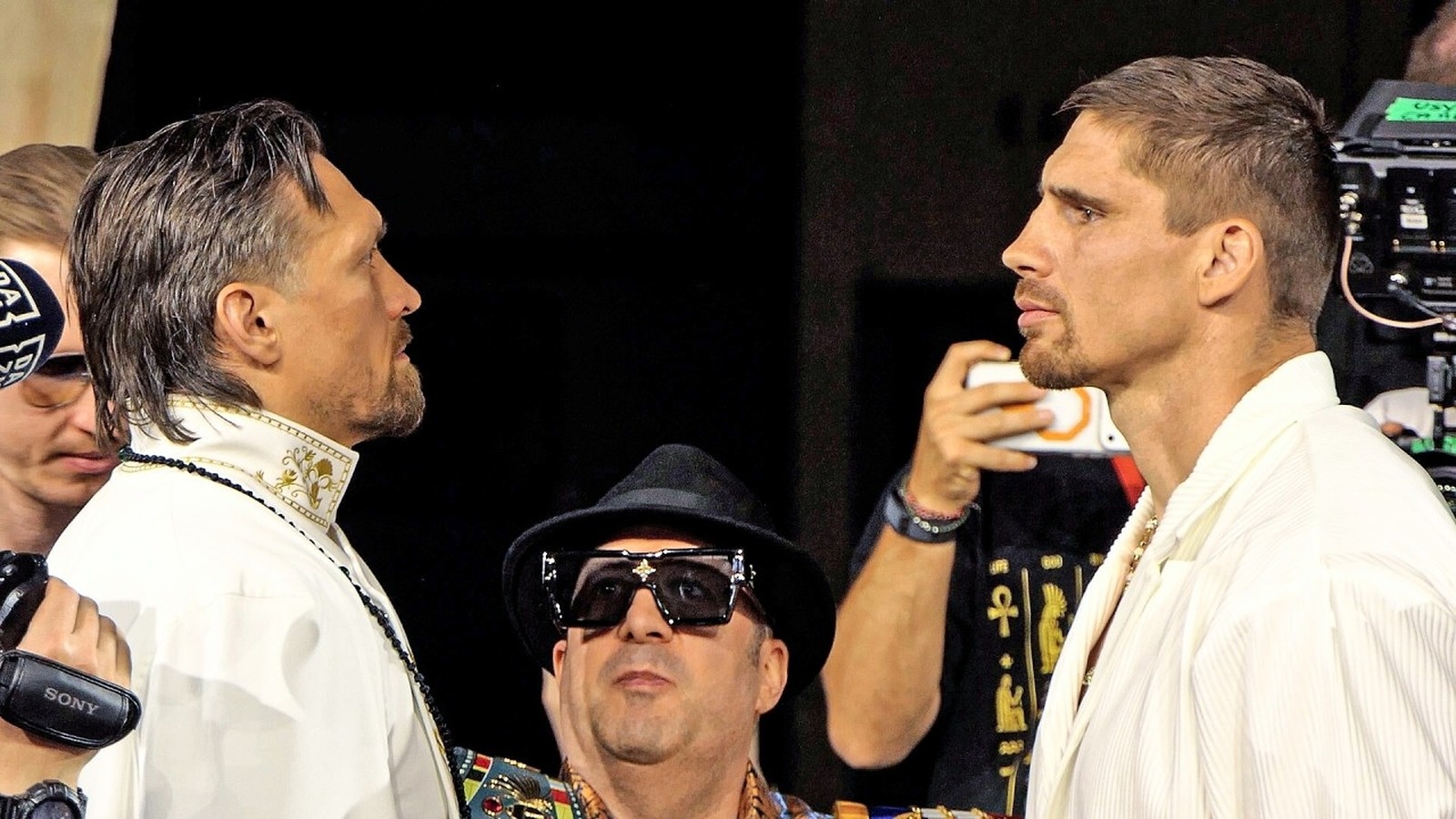 Verhoeven Intends to Appeal Referee Stoppage in Fight with Usyk