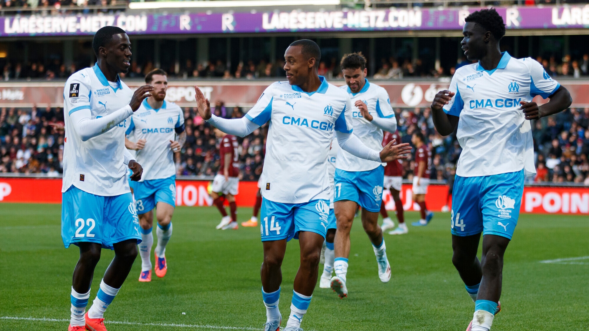 Marseille Players Trash Training Center