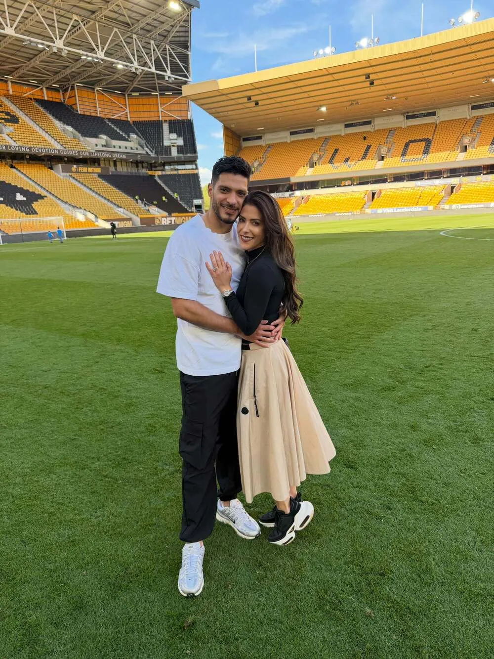 Daniela Basso, Raúl Jiménez's partner: photos, acting career and love story