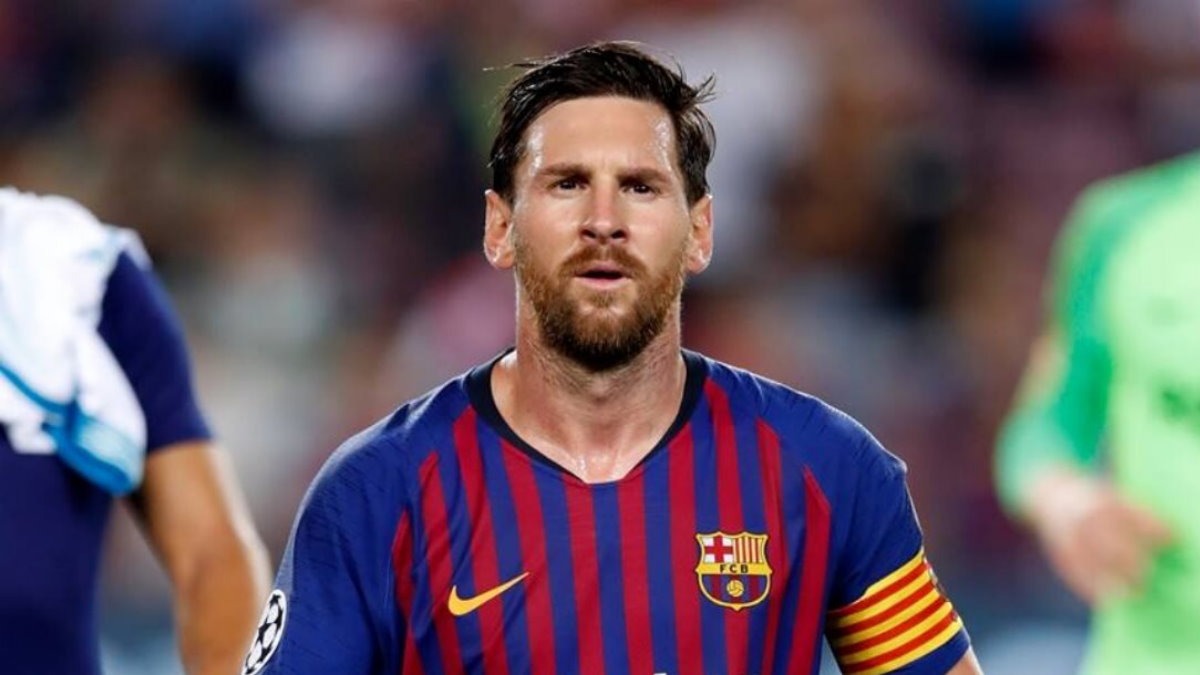 Barcelona Aim to Bring Messi Into Club Management