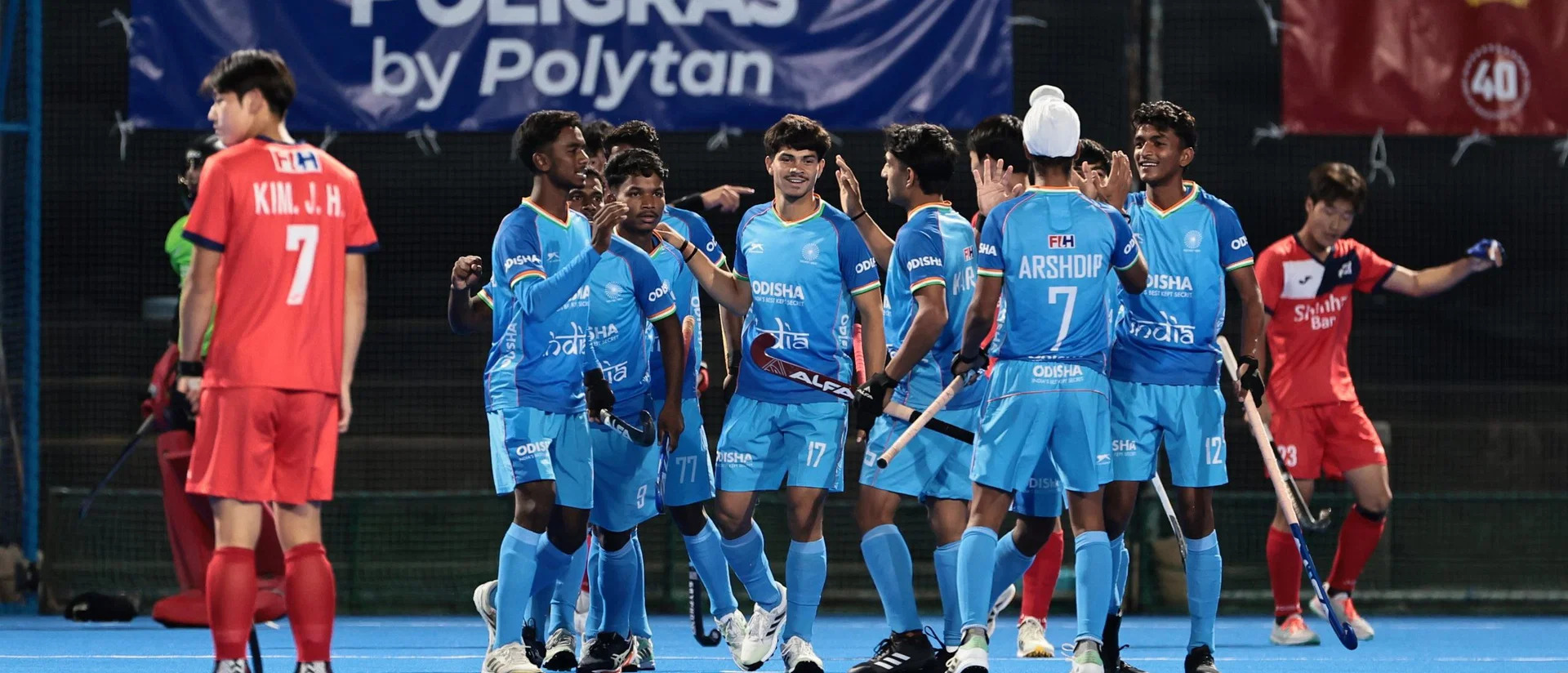 EXCLUSIVE: Former Pakistan Greats Sound Alarm Bells After ODI Defeat to ...