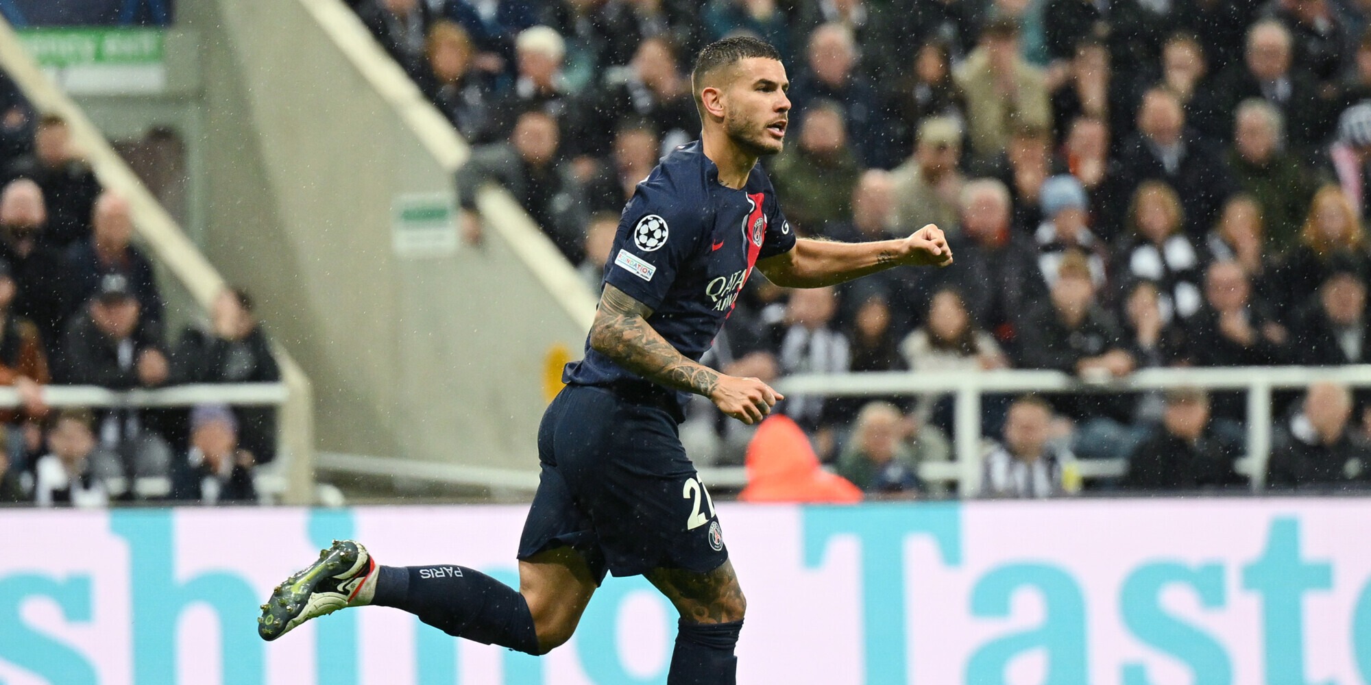 PSG Defender Hernandez and His Girlfriend Charged with Human Trafficking