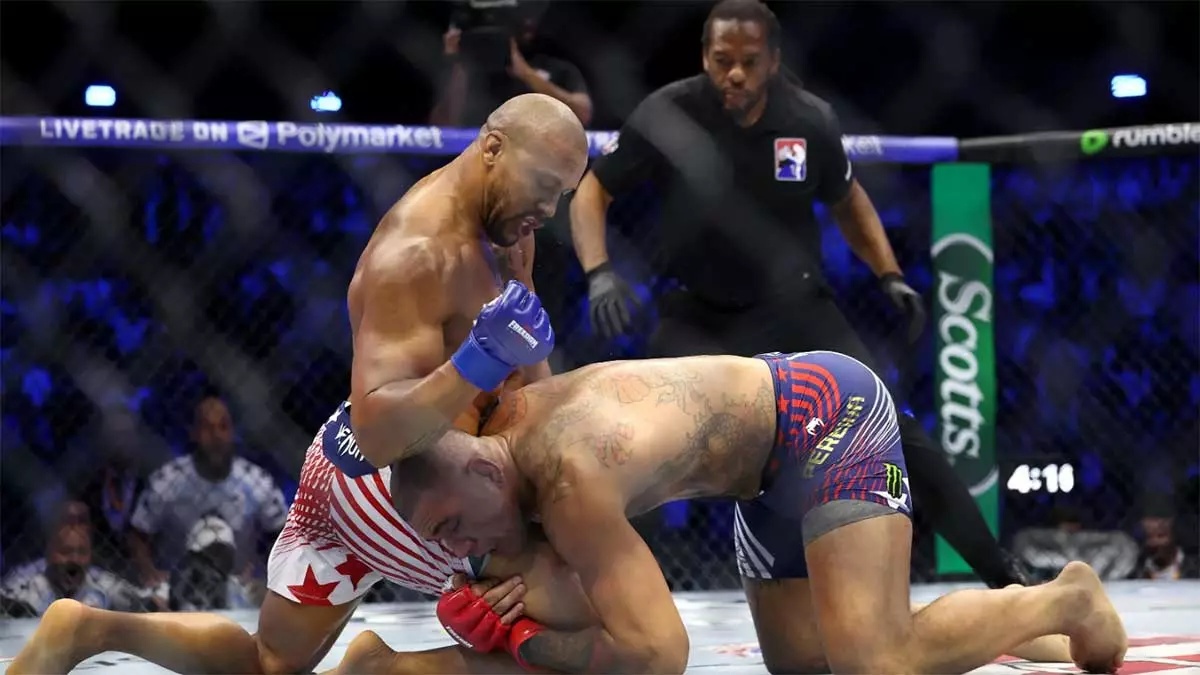 Referee Herb Dean Responds to Pereira's Accusations
