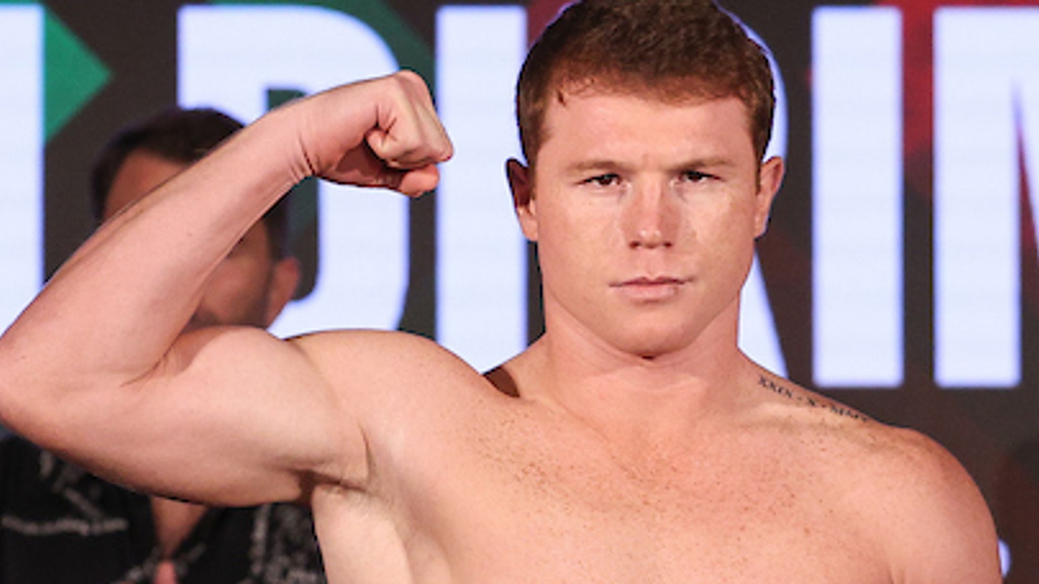 Canelo Bets $500,000 on Usyk vs. Dubois Rematch