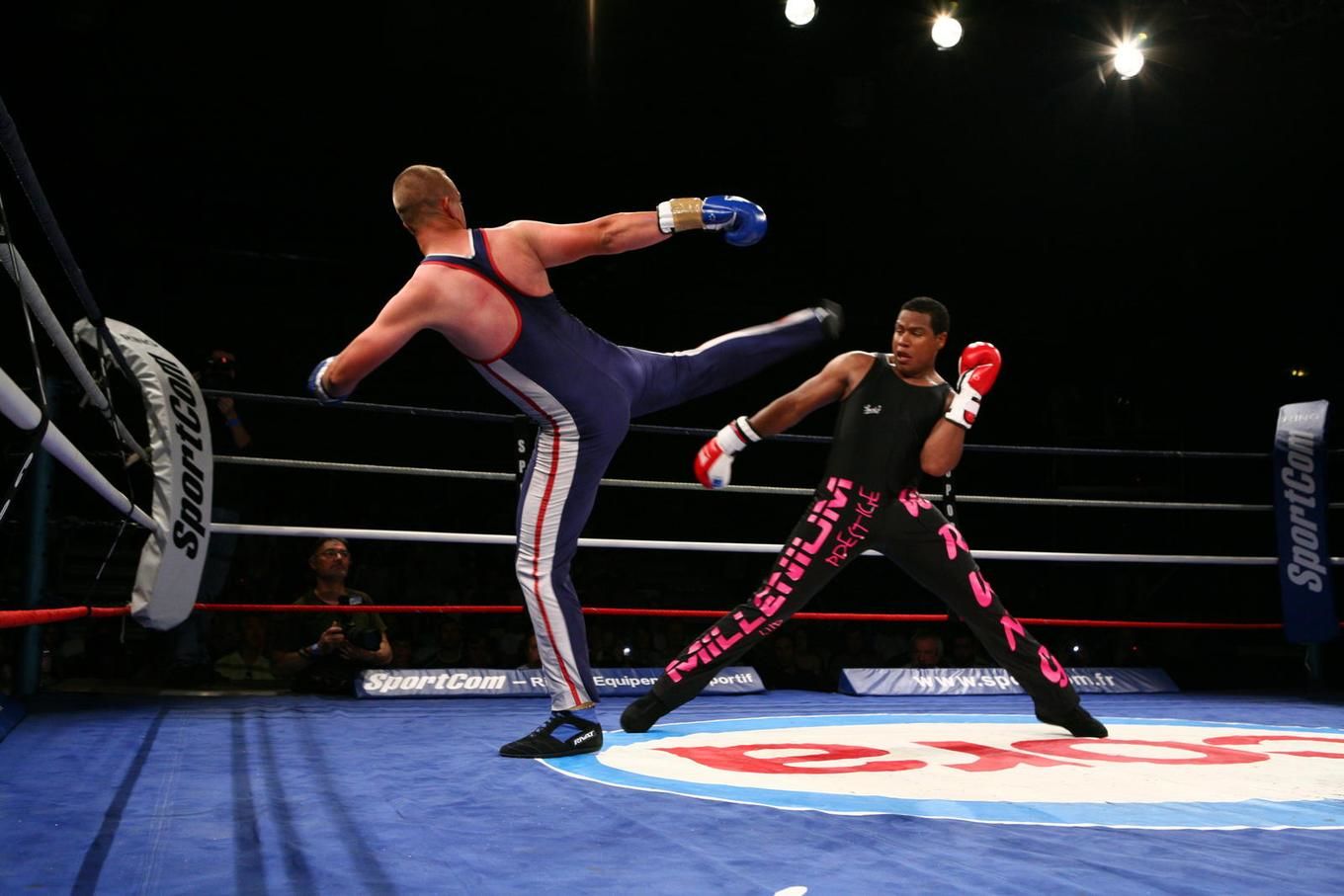 What is French boxing, or savate: history, technique, directions ...
